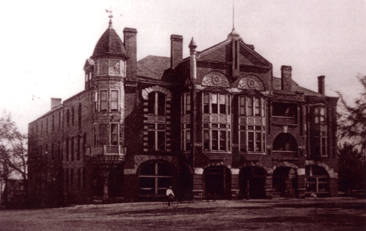 Morgan Wallace Country Singer